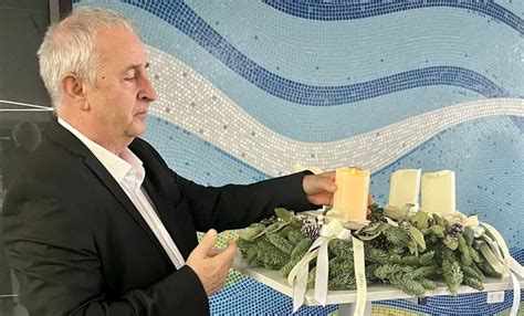 Kecskemét Online Fellobbant az első gyertya a kecskeméti kórház