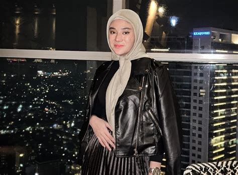 7 Potret Clara Shinta Seleb Tiktok Yang Putuskan Jadi Mualaf Dan