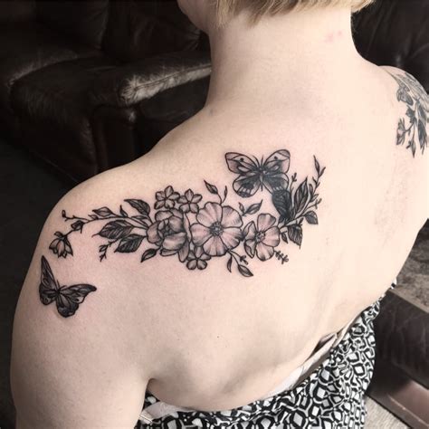 25 Tatuajes de mariposas que te harán lucir súper chic