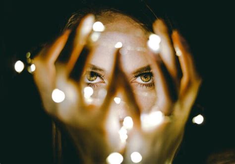 Le 35 più belle Frasi sullEleganza in inglese e italiano