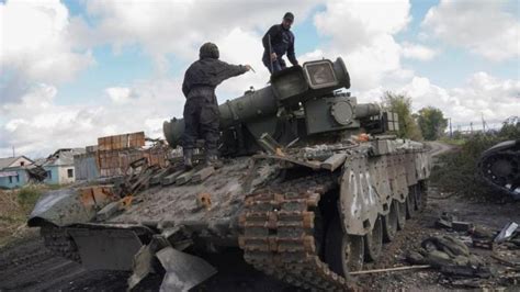 Crimea Bridge Russia Ramps Up Security After Blast BBC News