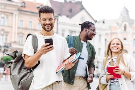 Comment renouveler mon titre de séjour étudiant