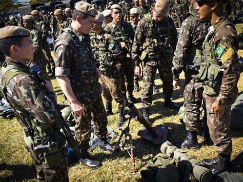 12ª Bda Inf L Amv realiza Apronto Operacional Defesa Aérea Naval