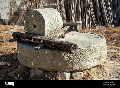 Chinese Stone Flour Mill