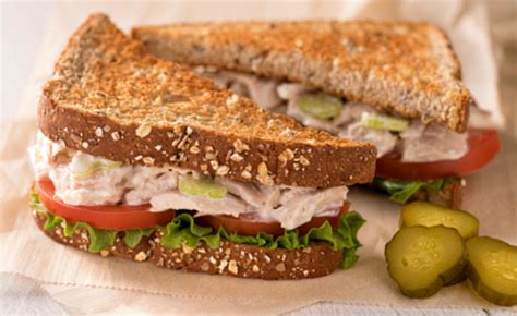 Receta de sándwich de atún casero para gourmets