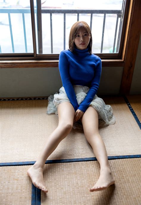 JapaneseThumbs AV Idol Ai Hongo 本郷愛 Photo Gallery 3