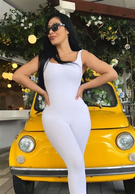 Sexy Simaria Esbanja Boa Forma Look Ousado Na Web