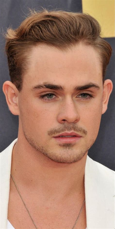 Stranger Things Characters Stranger Things Netflix Dacre Montgomery