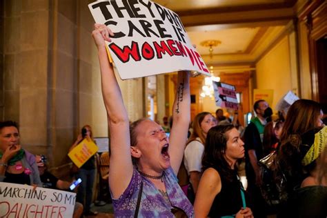 Indiana El Primer Estado De EE UU Que Restringe El Derecho Al Aborto