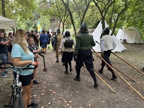 Piknik historyczny w Gosławicach przenosi nas do XVII wieku