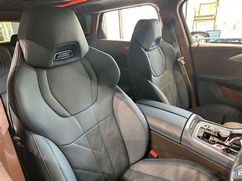 原宿に出現圧巻のXMをレビュー Tomei Yokohama BMW