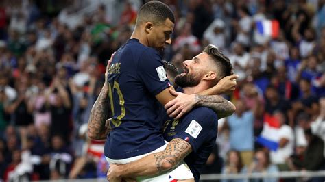 J Ai Beaucoup Rigol Sur Les Montages Olivier Giroud Commente La