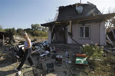 CARTE Guerre en Ukraine pont détruit à Koursk Kiev visé par des