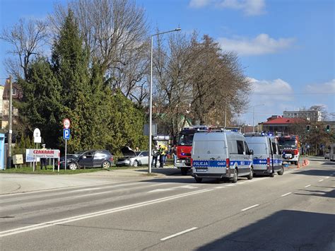 Poważny wypadek w centrum Tarnowa Cztery osoby ranne