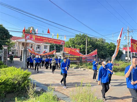 NHA BÍCH RA QUÂN HƯỞNG ỨNG NGÀY QUỐC TẾ PHÒNG CHỐNG MA TÚY VÀ NGÀY