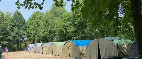 Letni wypoczynek dzieci i młodzieży na obozach pod namiotami Komenda