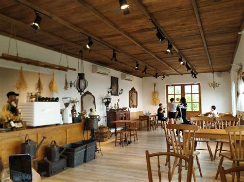 4 Rekomendasi Cafe Di Taman Dayu Pasuruan Terbaru Ada Red Coffee