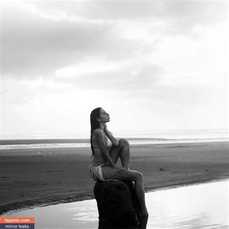 Iulia Girbu Aka Busty Ju Aka Iuliagyrbu Nude Leaks OnlyFans Faponic