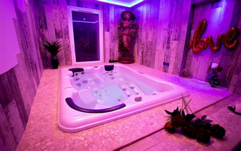 Les Meilleurs Love Room Avec Jacuzzi Ou Spa Hy Res Secret Room