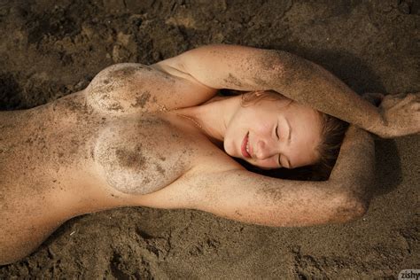 Zishy Tatiana Penskaya Topless At Beach GirlzNation