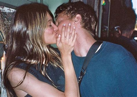 Charlotte Cardin Et Aliocha Schneider Nous Font R Ver Avec Leurs Photos