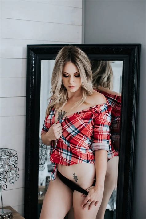 Calgary Boudoir Photographer Miss A S Intimate Lifestyle Session