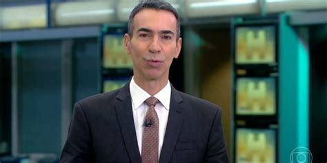 César Tralli assume plantão do JH e explode Audiências 01 10