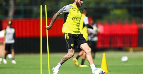 Flamengo Faz Ltimo Treino Antes De Encarar O Corinthians Pelo Brasileir O