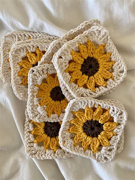 Sunflower Granny Squares L Crochet Granny Squares Artofit