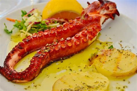 Pulpo a la Gallega receta española para lucirte Revista KENA México