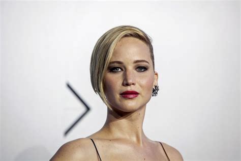 Fotos Que Mostrariam Jennifer Lawrence Nua Vazam Na Internet Mundo