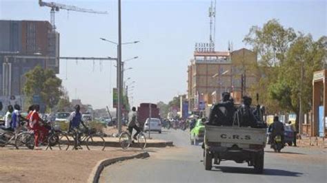 Burkina Faso da güvenlik güçlerine saldırı 40 ölü 33 yaralı