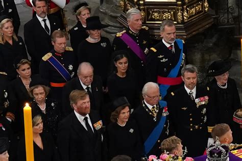Los momentos históricos del funeral de la reina Isabel II Mujerhoy