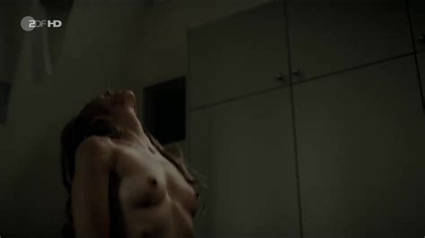 Naked Petra Schmidt Schaller Nude Ein Mann Unter Verdacht