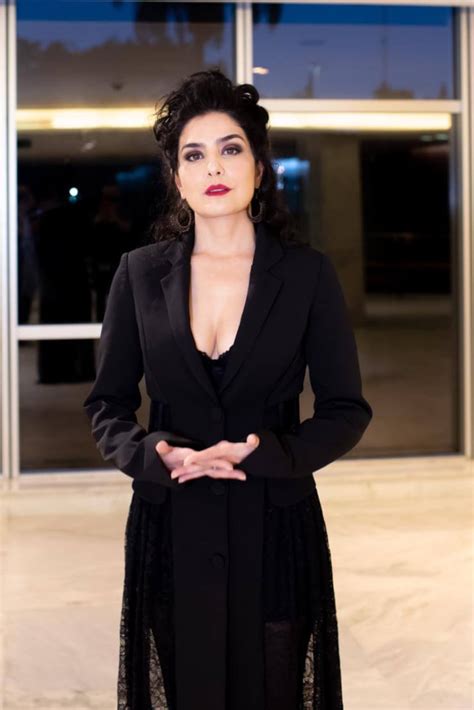 Picture Of Let Cia Sabatella