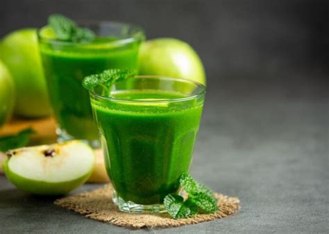 Conheça os benefícios do suco verde e saiba como preparar esta