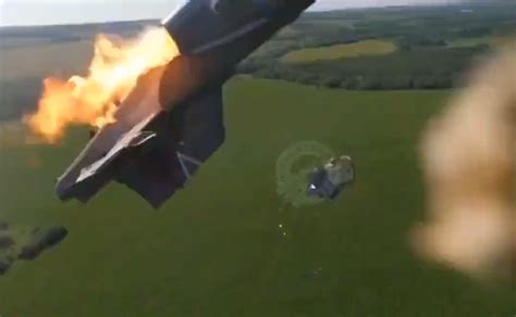 Piloto ruso graba el momento en que su avión es derribado por un misil