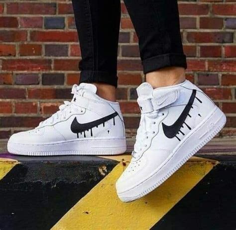 Los 5 Mejores Tenis Nike Air Force Blancos Con Negro Y Otros Detalles