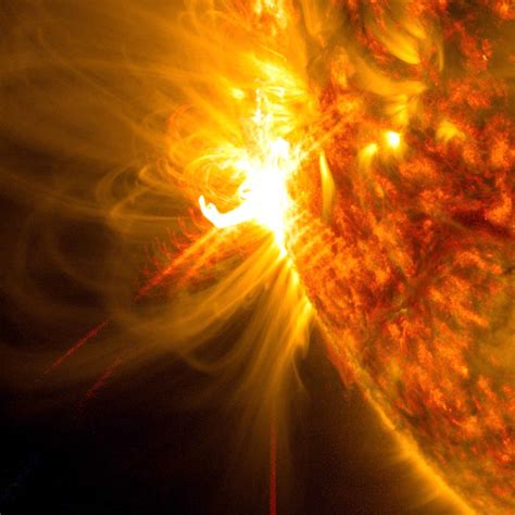 Powerful X Class Solar Flare Erupts From Sun Captured By NASAs Solar
