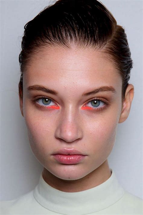 Über 60 minimalistische Make up Schönheitsroutinen für jedermann Make