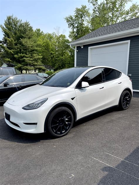 Tesla Model Y Standard Range Rwd Find My Electric