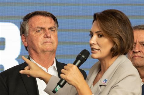 PF Intima Bolsonaro Michelle Wassef Cid E Outros Para Depoimentos