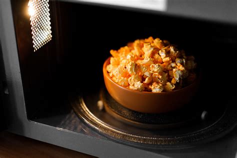 Cómo hacer palomitas de maíz caseras en sartén o microondas