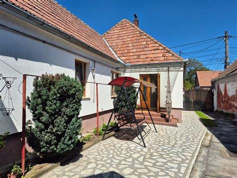 Casă de vânzare în Sebes casa vila cu 4 camere de vanzare in Sebeş