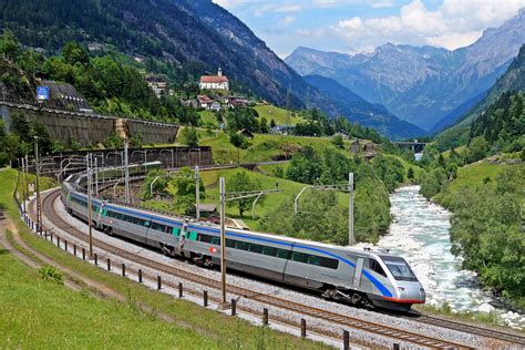 EuroCity Zürich HB Milano Centrale Al paso por la curva Flickr