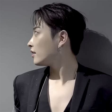 Ateez Hongjoong Icon Pfp Log Logbook 106 Living In Korea Kim Hongjoong