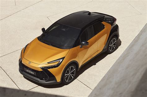 PHEVオプションを備えて再発明された2023年新型トヨタC HR JP NewsS