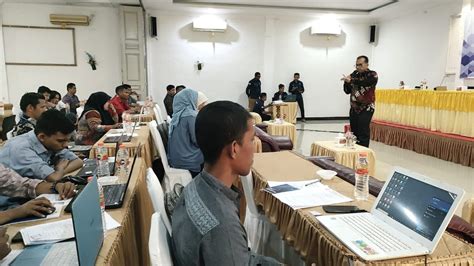 Pelatihan Jurnalistik Desa Kabid PKP Diskominsa Aceh Viralkan Semua