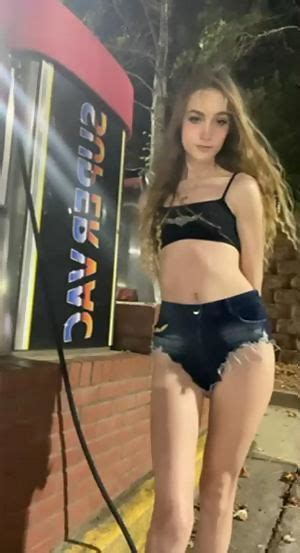 Pornpic Xxx A Friend Dared Me To Get Naked At The Gas Station
