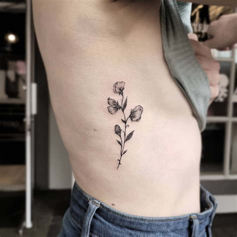 Daisy And Sweet Pea Flower Tattoo Pencilartdrawingseasyflowers